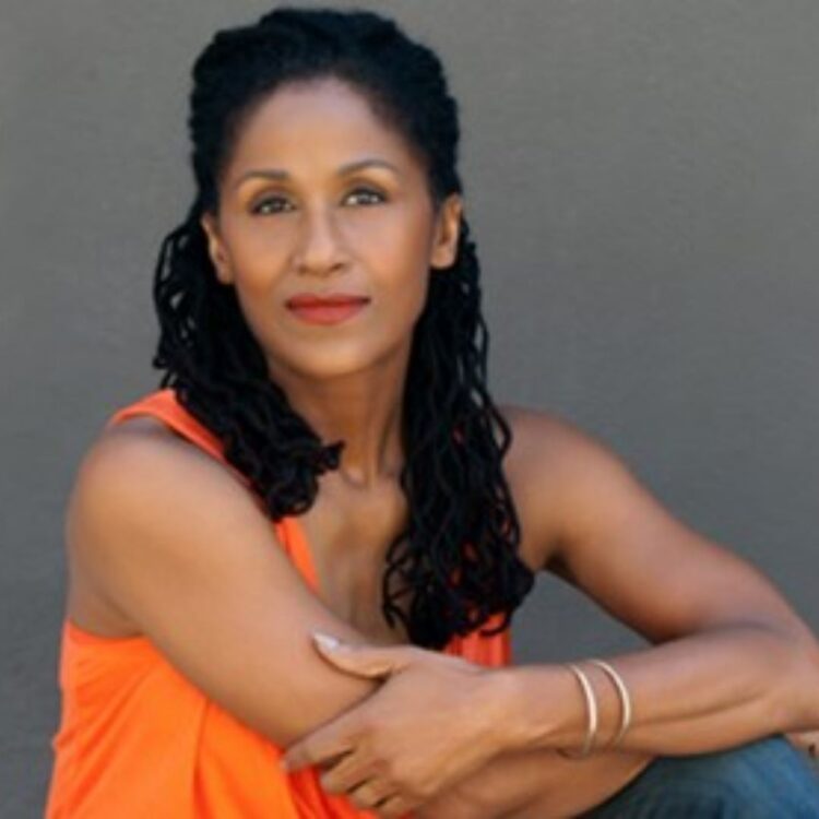 10 Best Female Audiobook Narrators of All Time - GoBookMart