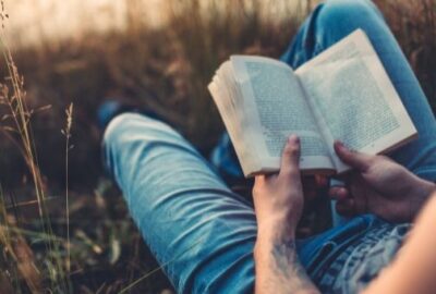 Correct Ways to Read a Book | Right Way Of Reading A Book