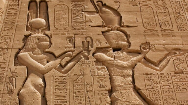 Cleopatra: The Last Pharaoh of Egypt and Her Impact on History - GoBookMart