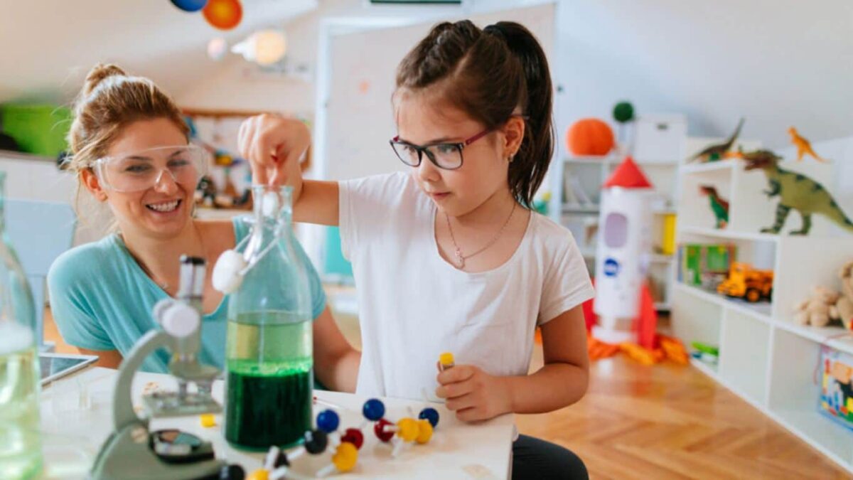 10 Great Science Experiments For Kids - Gobookmart